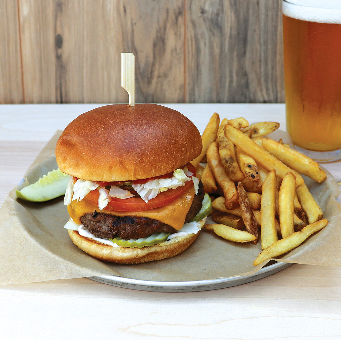 Classic WOB Cheeseburger* - World of Beer